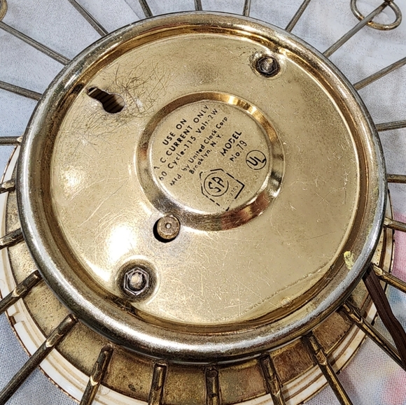 United Clock Corp | Wall Decor | Vintage United Clock Corp Electric ...